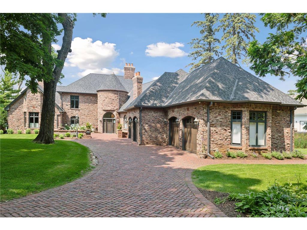 27640 Island View Road, Shorewood, MN, 55331 | MLS: 6570869 | Edina Realty