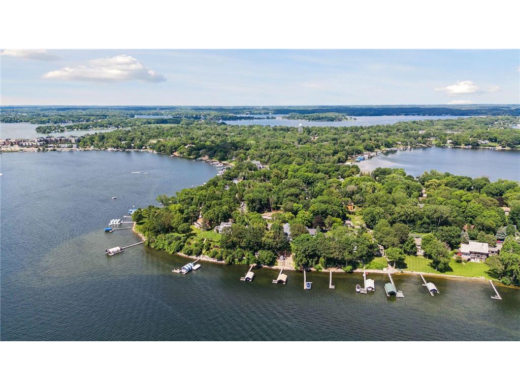 2815 Casco Point Road, Orono, MN, 55391 | MLS: 6558950 | Edina Realty