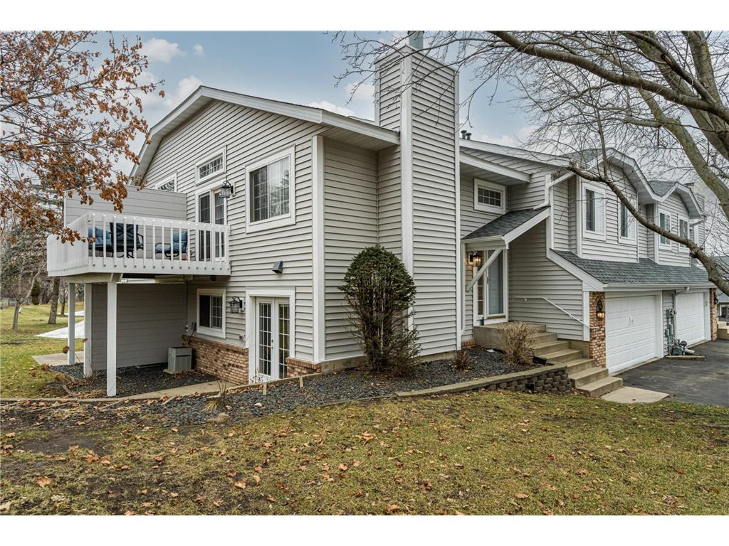 2844 Riverwood Lane NW, Rochester, MN, 55901 | MLS: 7782894 | Edina Realty