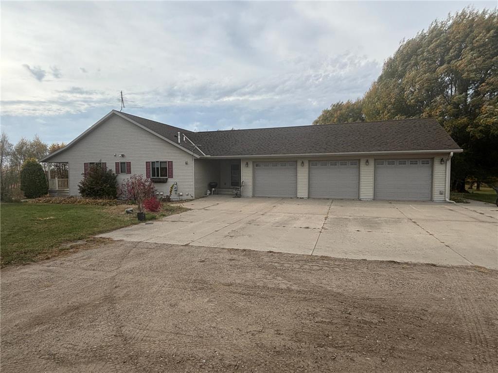 28463 625th Avenue, Litchfield, MN, 55355 | MLS: 6622465 | Edina Realty