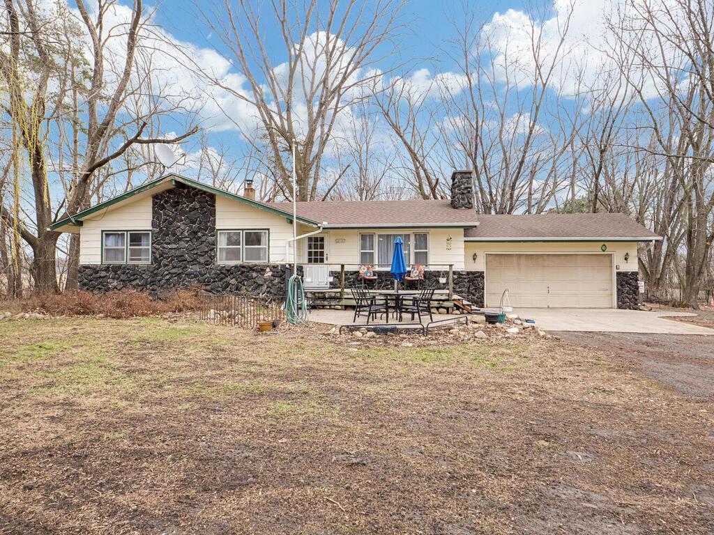 28925 Durant Street NE, Isanti Twp, MN, 55040 | MLS: 6709606 | Edina Realty