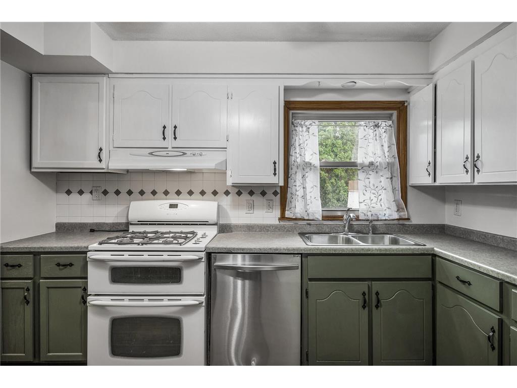 2932 Winnetka Avenue N, New Hope, MN, 55427 | MLS: 6746031 | Edina Realty