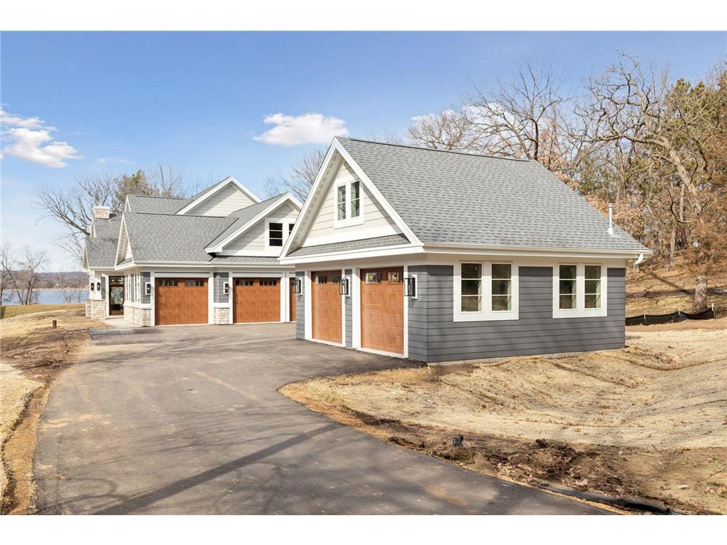 294 Cove Road, Hudson, WI, 54016 | MLS: 6485988 | Edina Realty