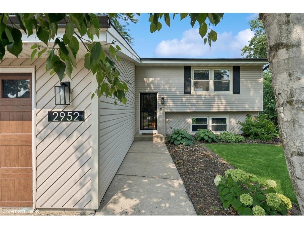 2952 Center Road SW, Prior Lake, MN, 55372 | MLS: 6775178 | Edina Realty