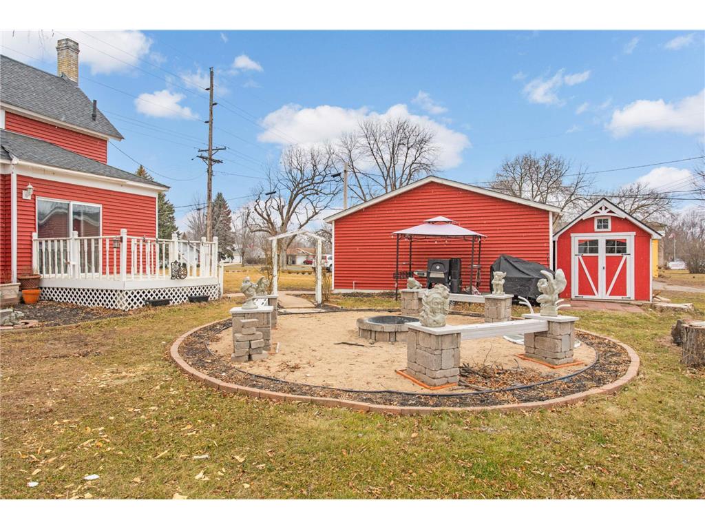 300 N Meridian Street, Belle Plaine, MN, 56011 | MLS: 6487493 | Edina ...