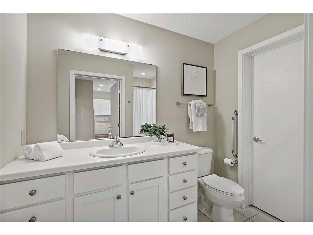 301 7th Street W #2204, Northfield, MN, 55057 | MLS: 6809278 | Edina Realty