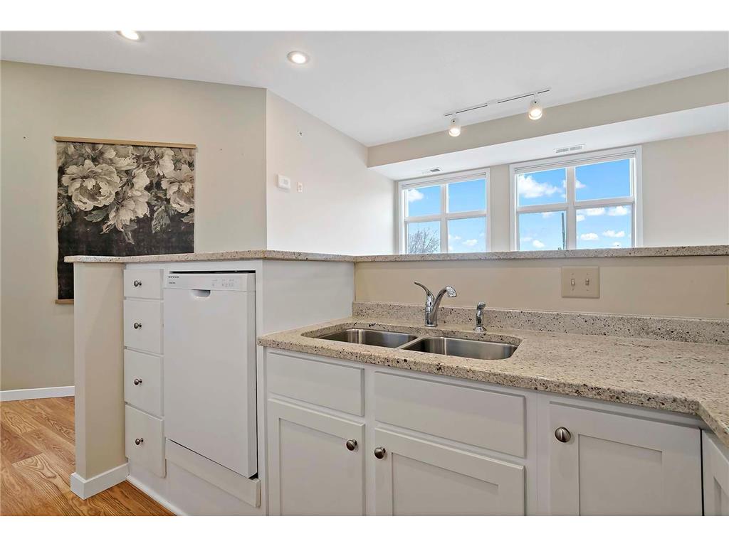 301 7th Street W #2204, Northfield, MN, 55057 | MLS: 6809278 | Edina Realty