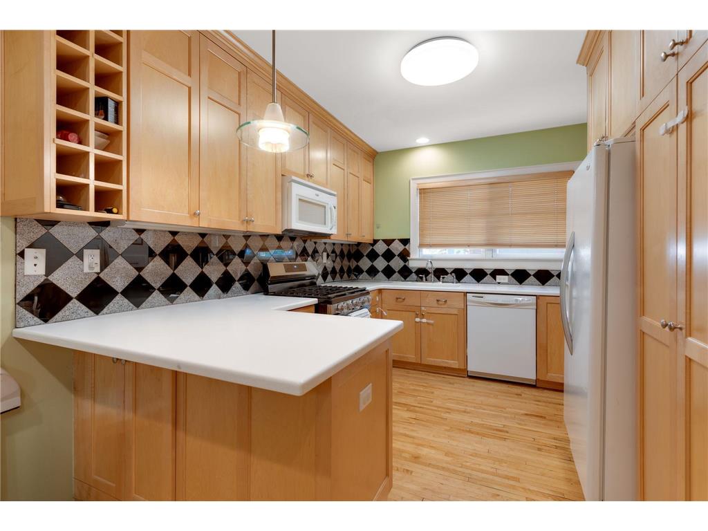 3013 James Avenue S, Minneapolis, MN, 55408 | MLS: 7007762 | Edina Realty
