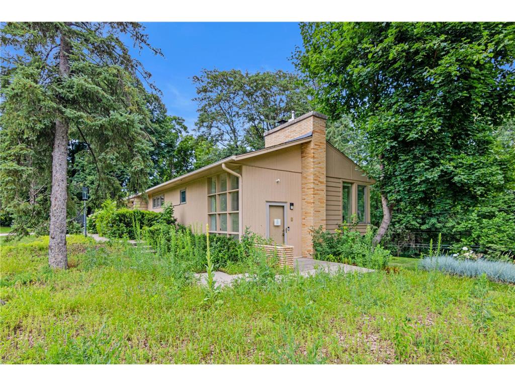 3014 Kyle Avenue N, Golden Valley, MN, 55422 | MLS: 6758557 | Edina Realty