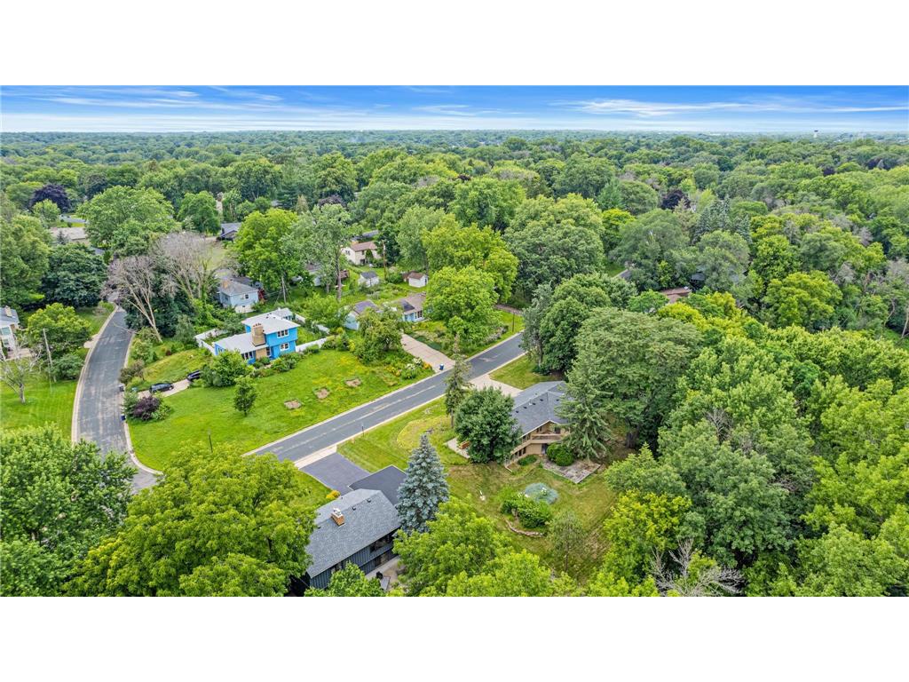 3014 Kyle Avenue N, Golden Valley, MN, 55422 | MLS: 6758557 | Edina Realty