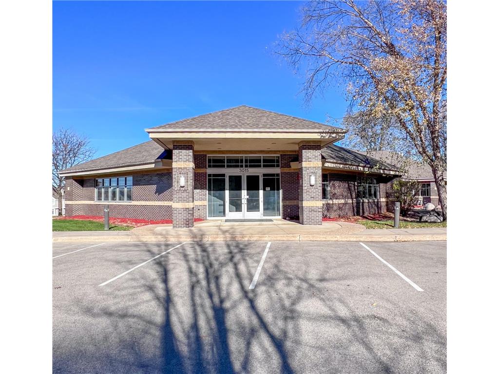 3015 Allegro Park Lane SW, Rochester, MN, 55902 | MLS: 6460551 | Edina ...