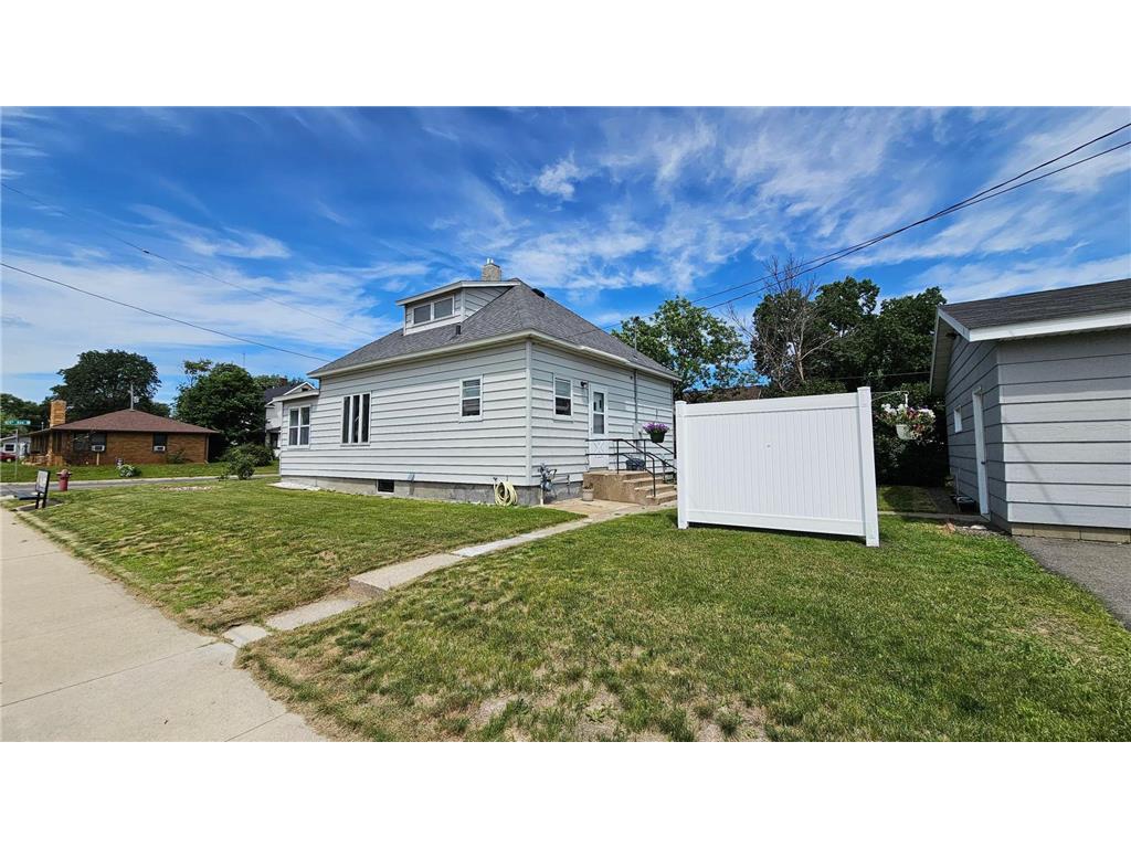 302 24th Avenue N, Saint Cloud, MN, 56303 | MLS: 6563267 | Edina Realty