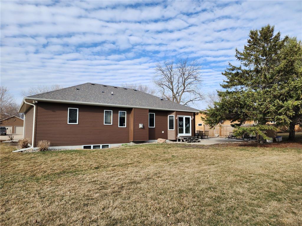 302 6th Street NW, New Richland, MN, 56072 | MLS: 6503768 | Edina Realty