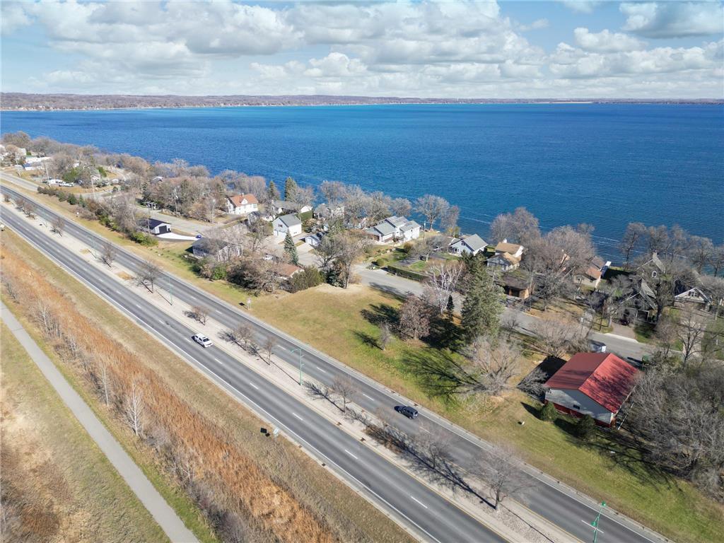 302 Lake Avenue N, Spicer, MN, 56288 | MLS: 6305651 | Edina Realty