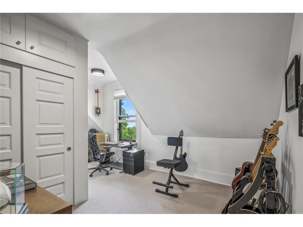 302 Summit Avenue #3, Saint Paul, MN, 55102 | MLS: 6603496 | Edina Realty