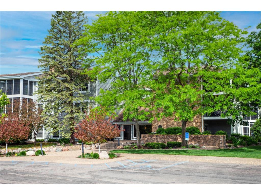 3020 Saint Albans Mill Road #309, Minnetonka, MN, 55305 | MLS: 6730253 ...