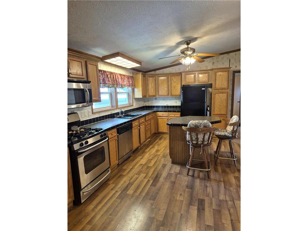 30203 Cyprus Rd, Shafer, MN, 55074 | MLS: 6765064 | Edina Realty