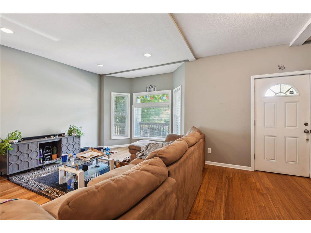 3023 Dupont Avenue S, Minneapolis, MN, 55408 | MLS: 6563113 | Edina Realty