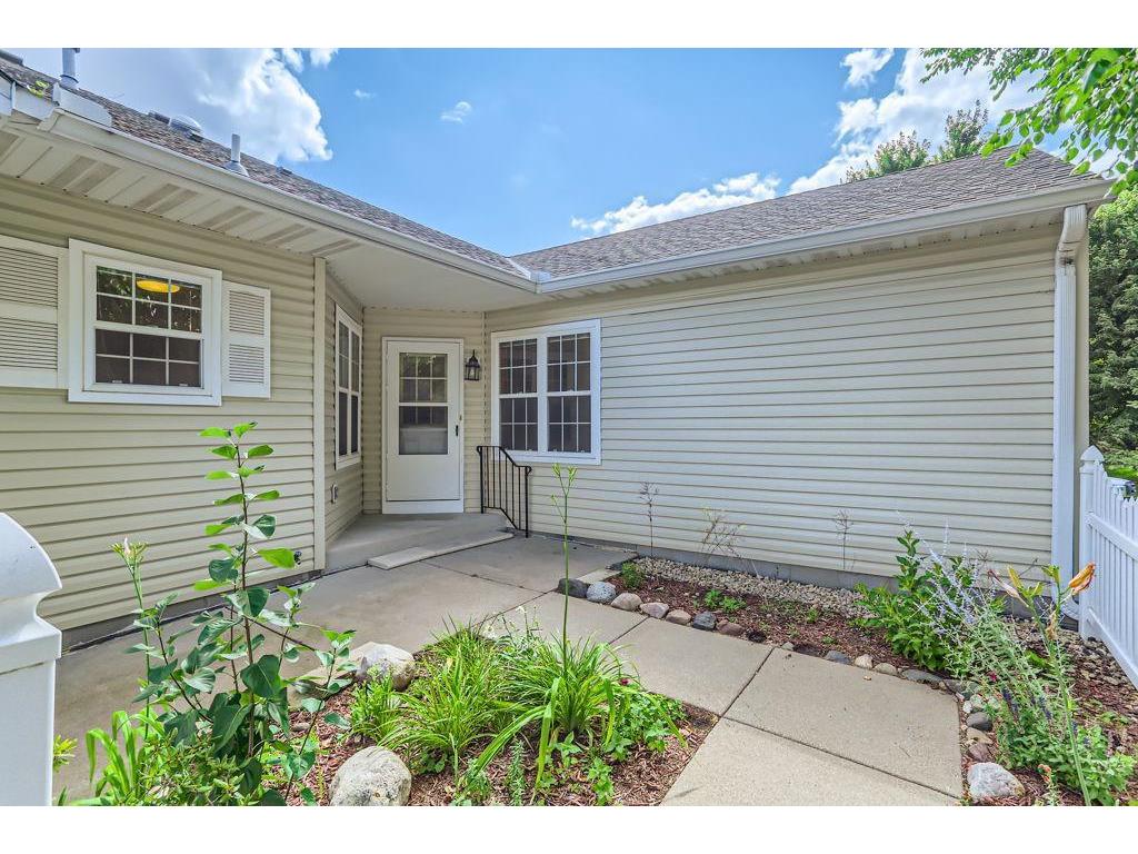 3036 Timberwood Trail #15, Eagan, MN, 55121 | MLS: 6478372 | Edina Realty