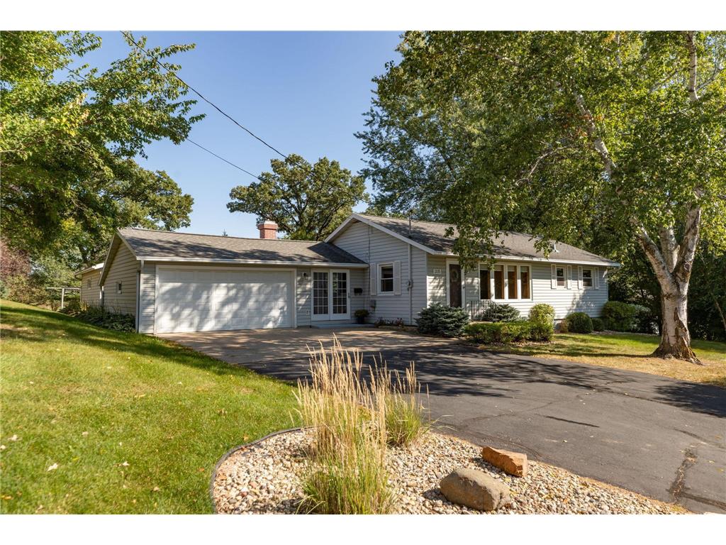 305 20th Street SW, Rochester, MN, 55902 | MLS: 6261476 | Edina Realty