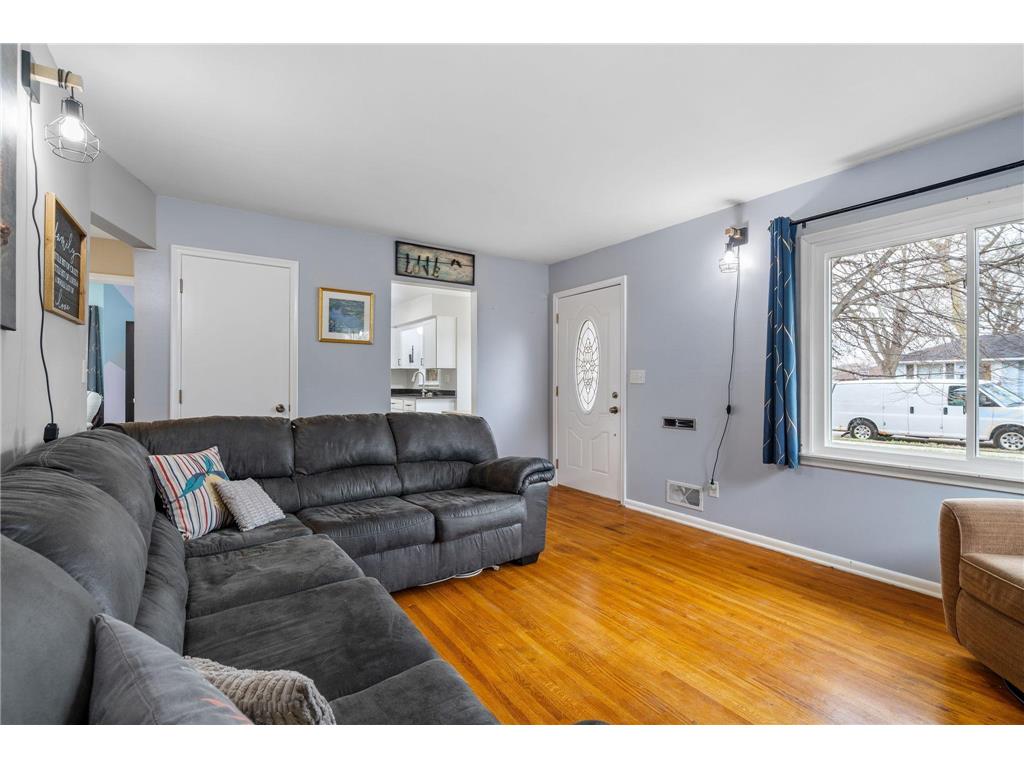 305 Butler Avenue E, West Saint Paul, MN, 55118 | MLS: 6522077 | Edina ...