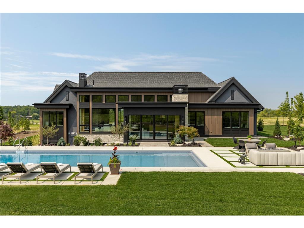 3055 N Shore Drive, Orono, MN 55391 | MLS: 6475970 | Edina Realty