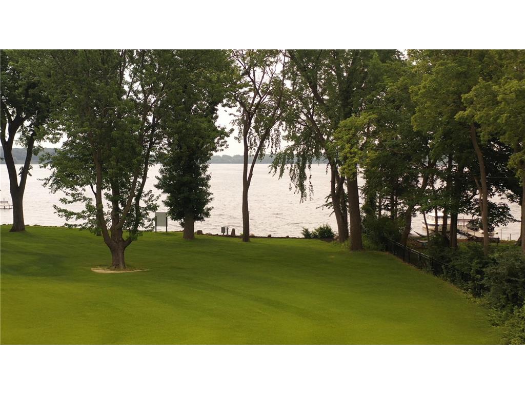 3055 N Shore Drive, Orono, MN, 55391 | MLS: 6762187 | Edina Realty