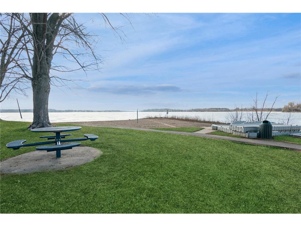 30685 Nystrom Lane, Lindstrom, MN, 55045 | MLS: 6579557 | Edina Realty