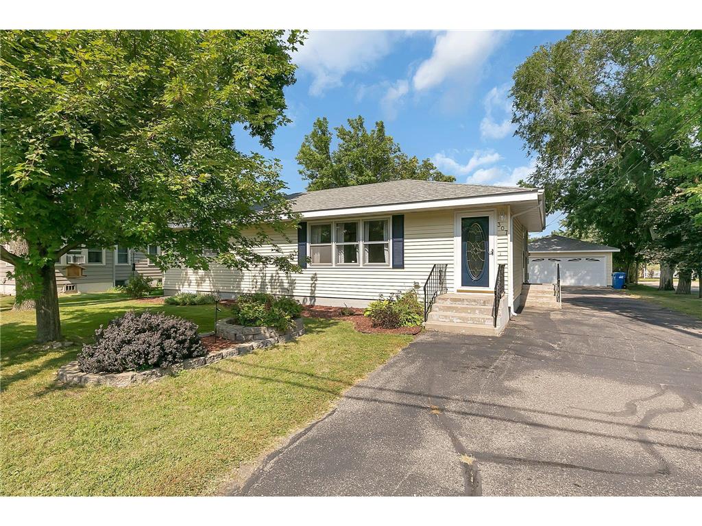 307 E Minnesota Street, Saint Joseph, MN, 56374 | MLS: 6258299 | Edina ...