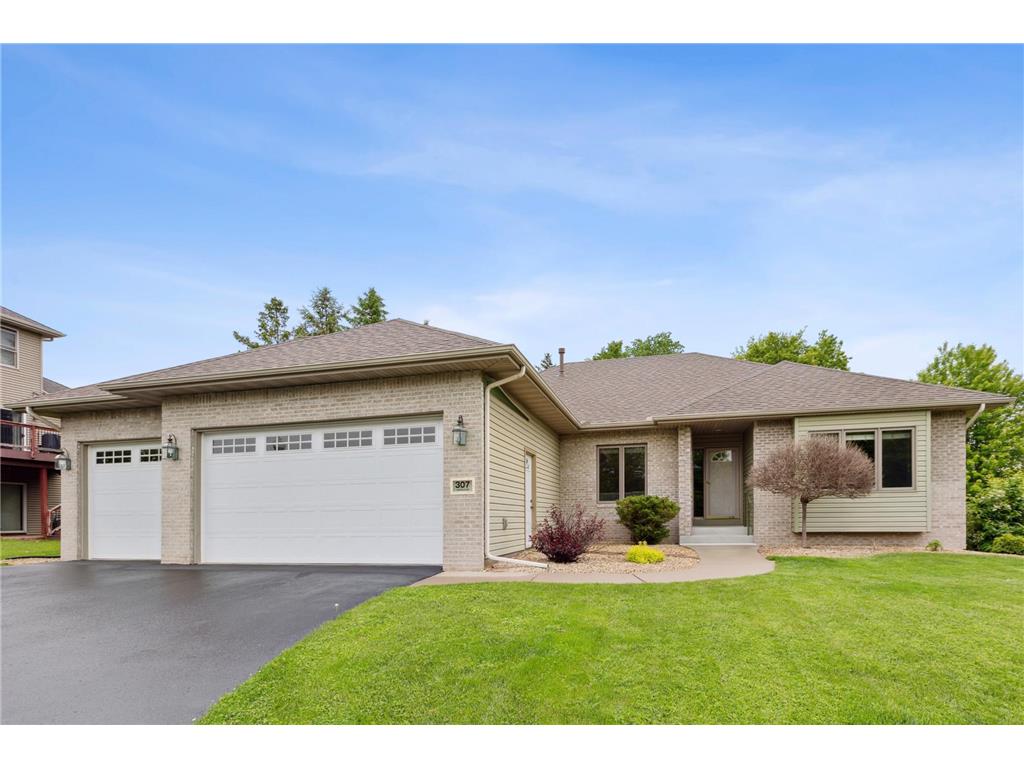 307 Lincoln Drive SE, Saint Michael, MN, 55376 | MLS: 6725805 | Edina ...