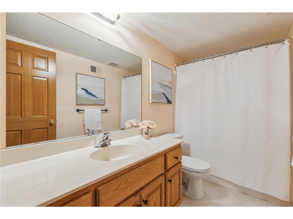 307 Lincoln Drive SE, Saint Michael, MN, 55376 | MLS: 6776179 | Edina ...