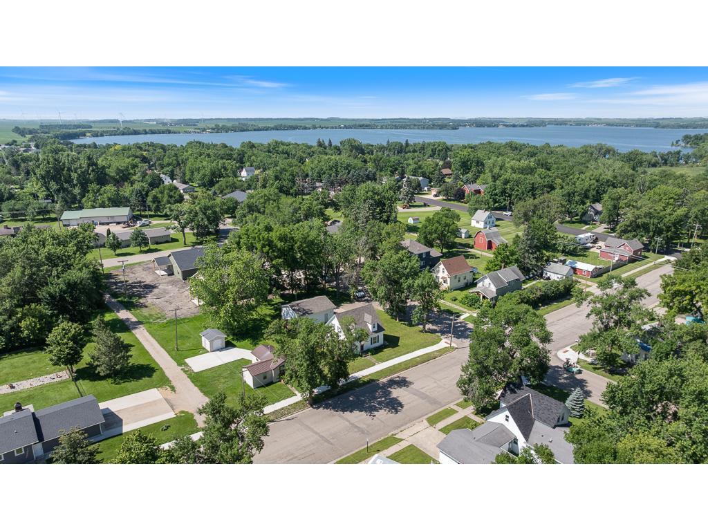 307 W Garfield Street, Hendricks, MN, 56136 | MLS: 6751527 | Edina Realty