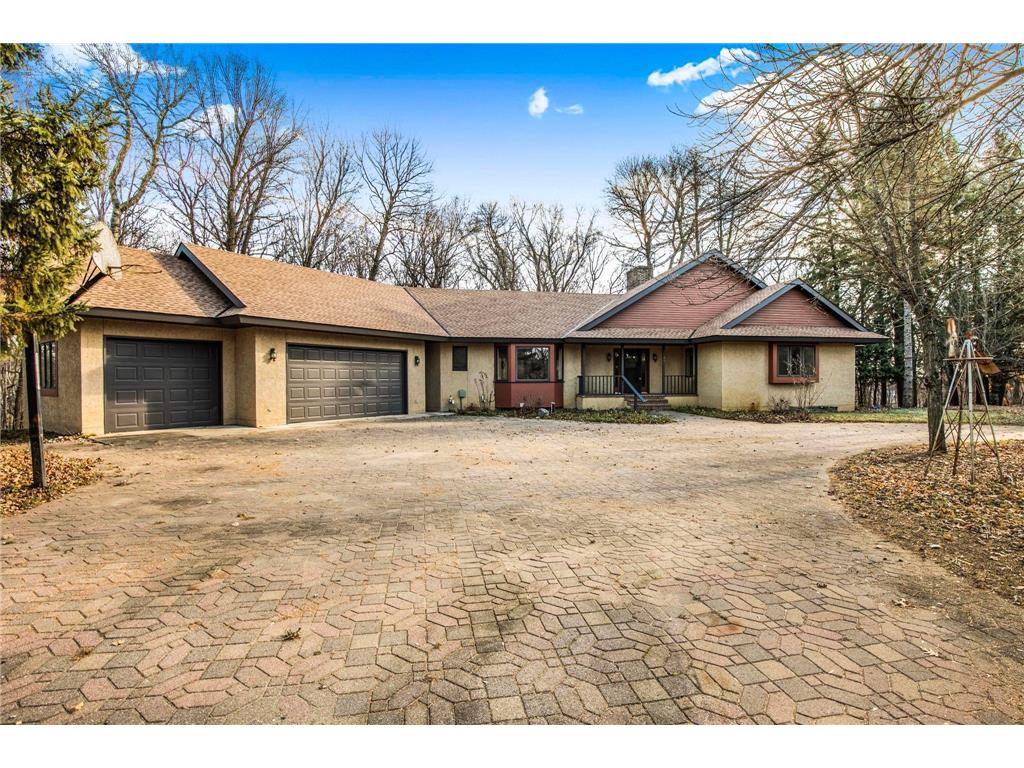 30702 Melanie Way, Saint Joseph, MN, 56374 | MLS: 6815371 | Edina Realty