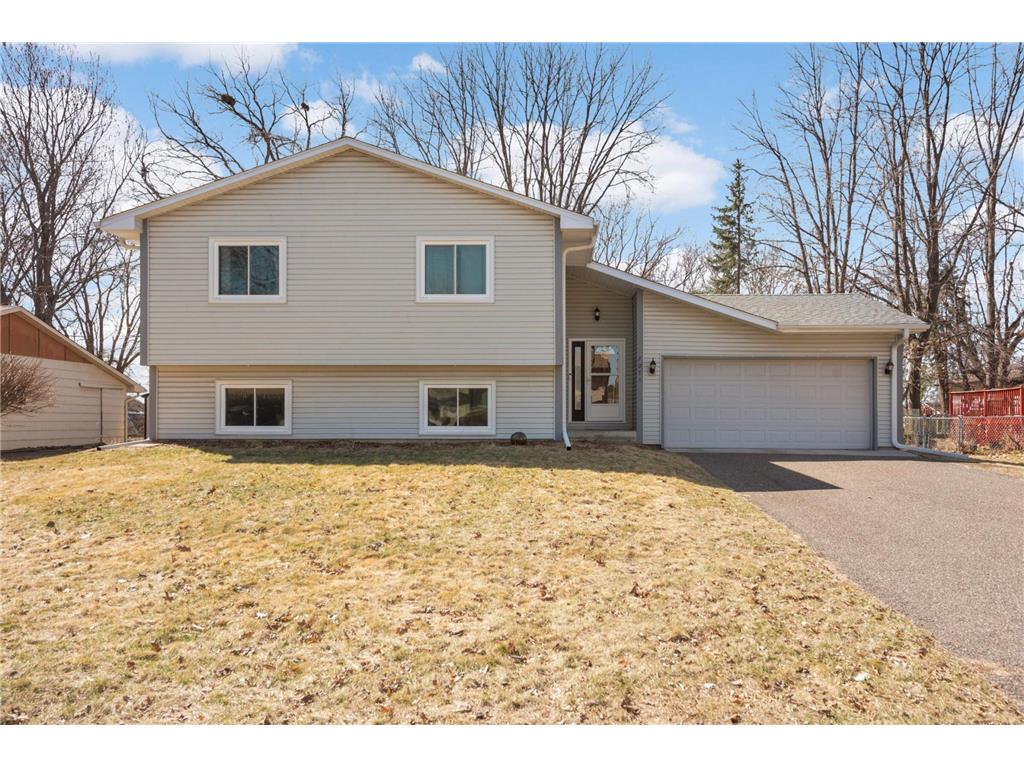 3075 Mount Ridge Road, Roseville, MN, 55113 | MLS: 6630377 | Edina Realty