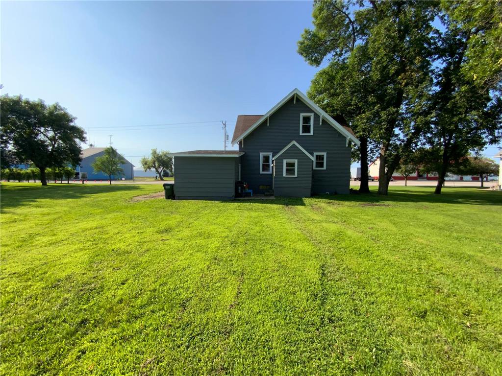 309 Minnie Street, Paynesville, MN, 56362 | MLS: 6769934 | Edina Realty