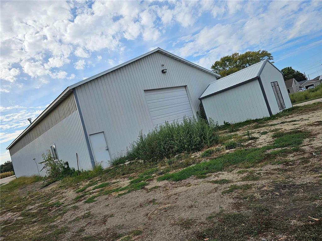 31 Main Street E, Utica, MN, 55979 | MLS: 6440306 | Edina Realty