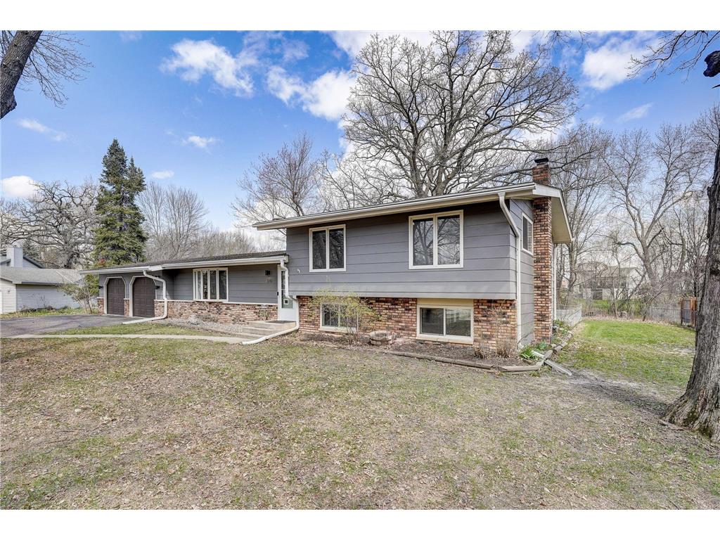 310 Douglas Drive, Buffalo, MN, 55313 | MLS: 6518761 | Edina Realty