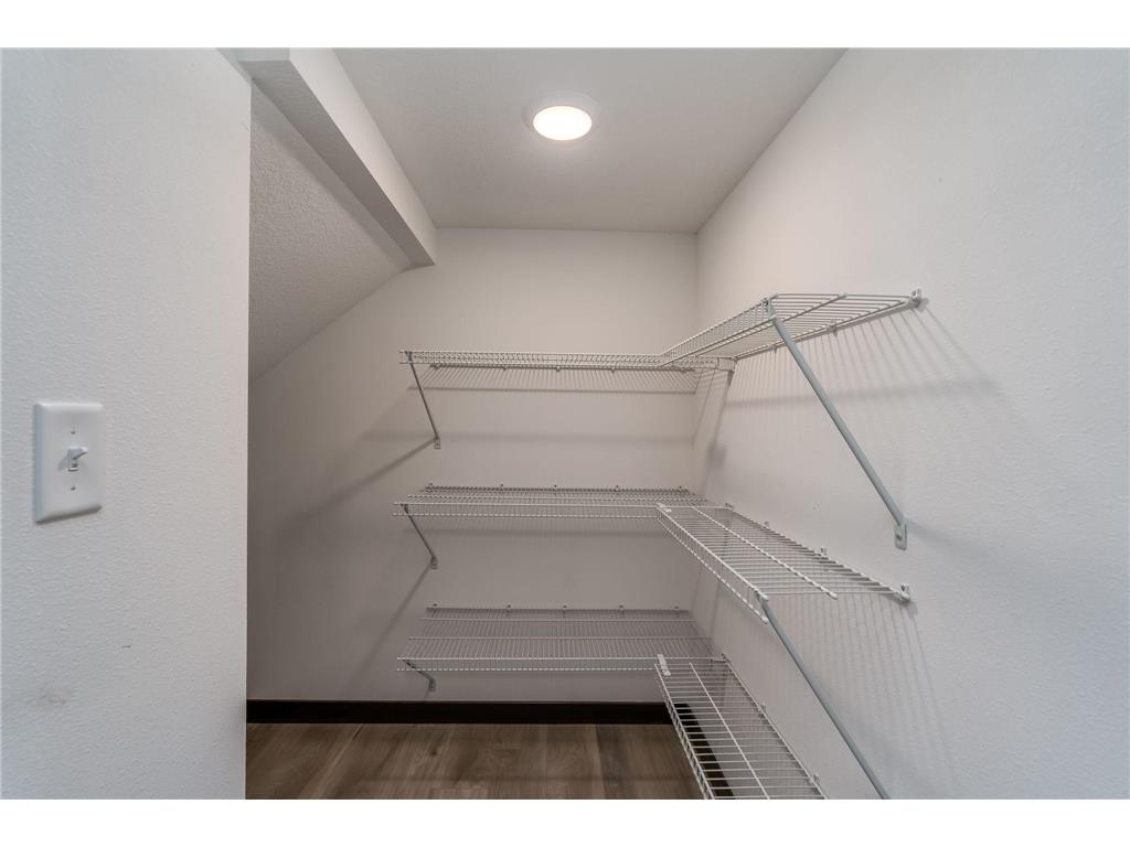 3122 Scotch Lane, Mankato, MN, 56001 | MLS: 6730646 | Edina Realty