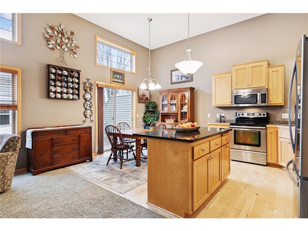 3124 Frontier Drive, Woodbury, MN, 55129 | MLS: 6811291 | Edina Realty