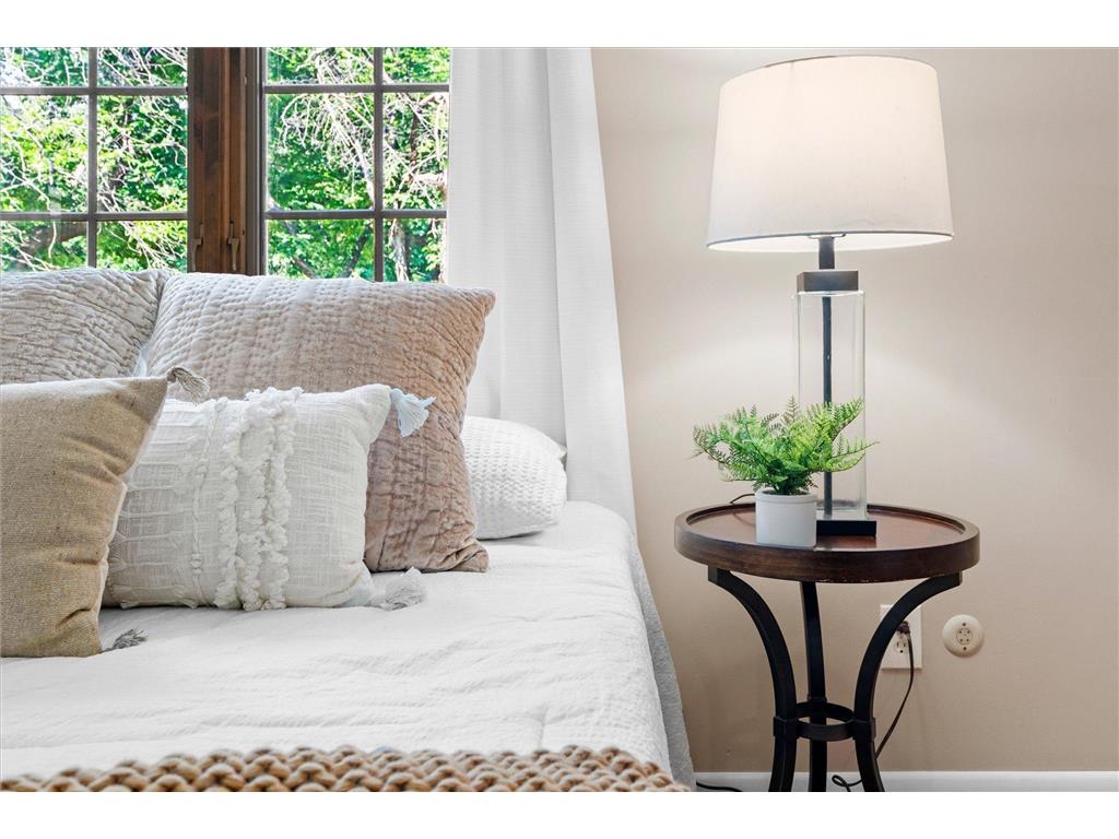 313 Maple Island Road, Burnsville, MN, 55306 | MLS: 6728324 | Edina Realty