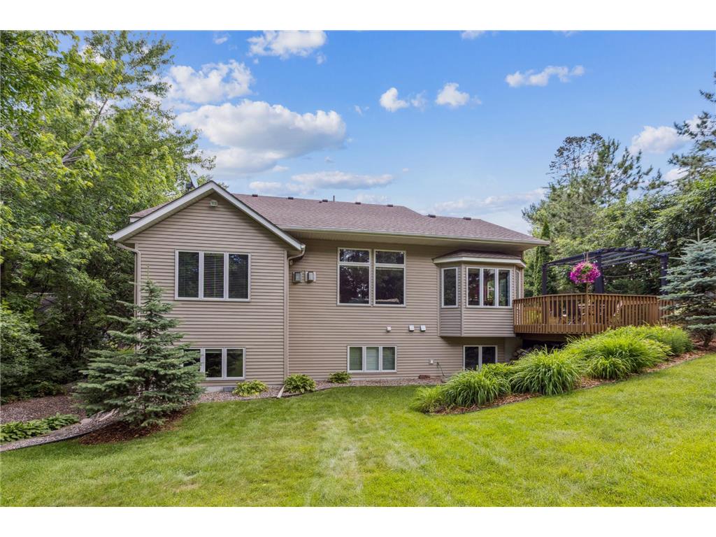 315 Russell Lane, Long Lake, MN, 55356 | MLS: 6703186 | Edina Realty