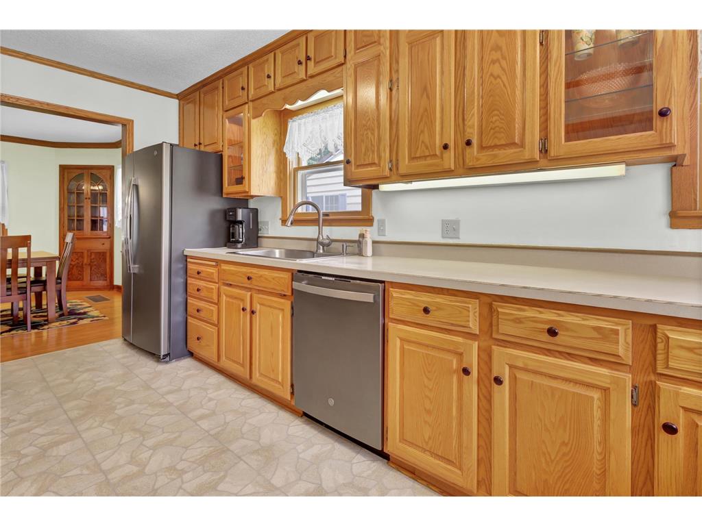 317 S Armstrong Avenue, Litchfield, MN, 55355 | MLS: 6564551 | Edina Realty