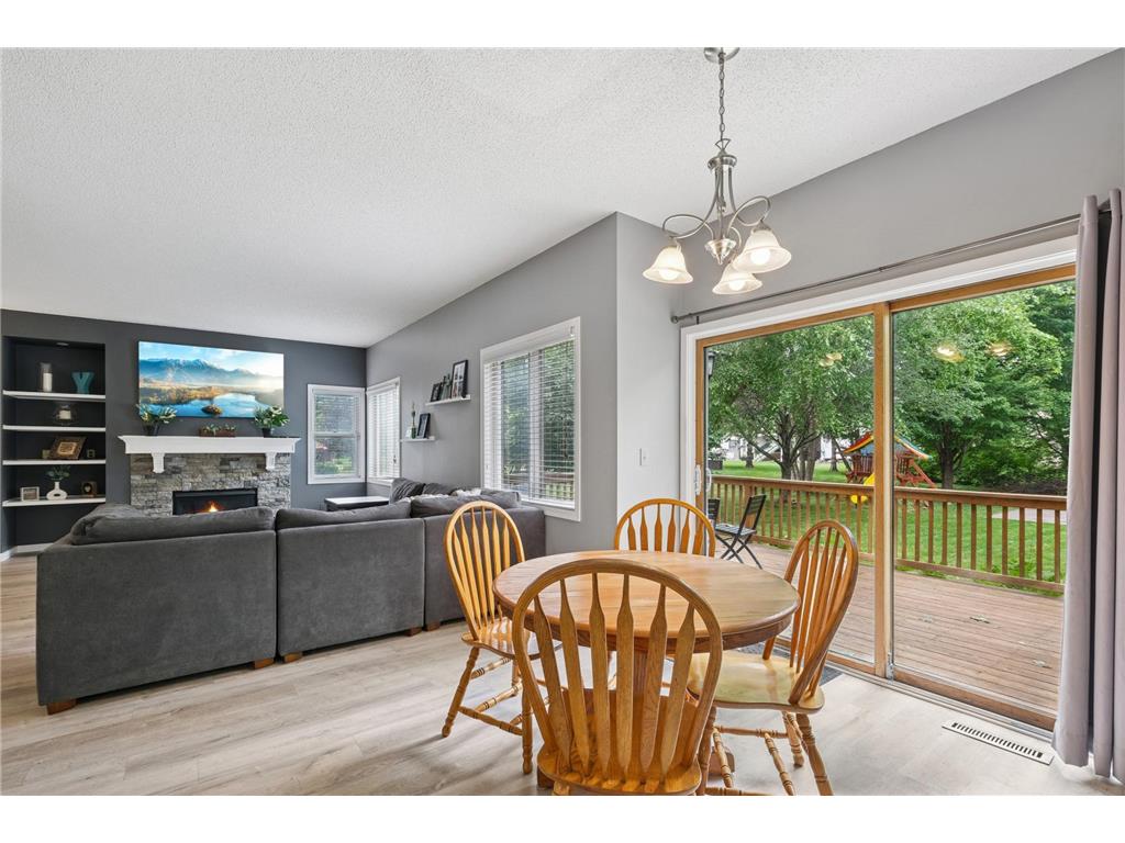 3170 Meadow Brook Drive, Woodbury, MN, 55125 | MLS: 6751528 | Edina Realty