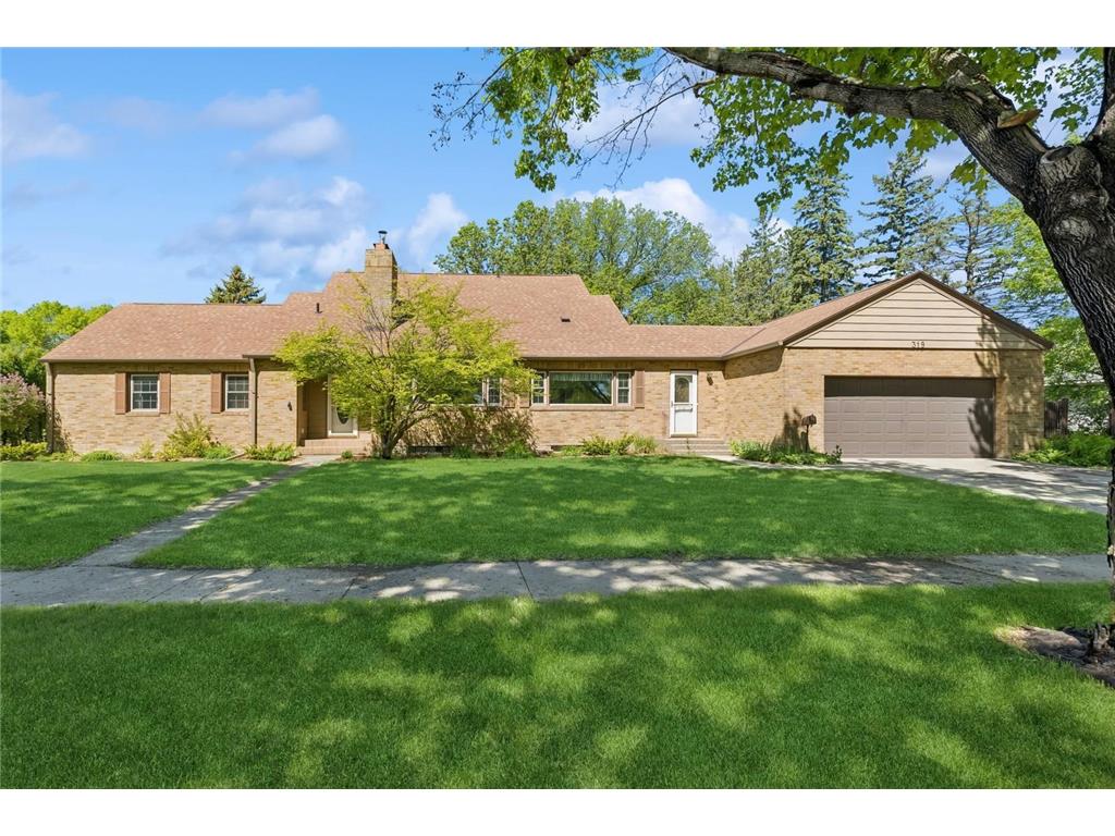 319 Meadow Lane, Benson, MN, 56215 | MLS: 6707041 | Edina Realty