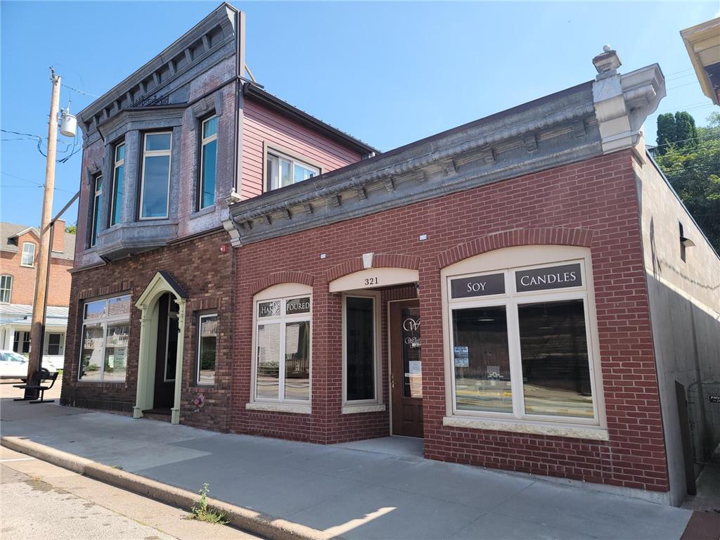319 S Main Street, Alma, WI, 54610 | MLS: 6417309 | Edina Realty