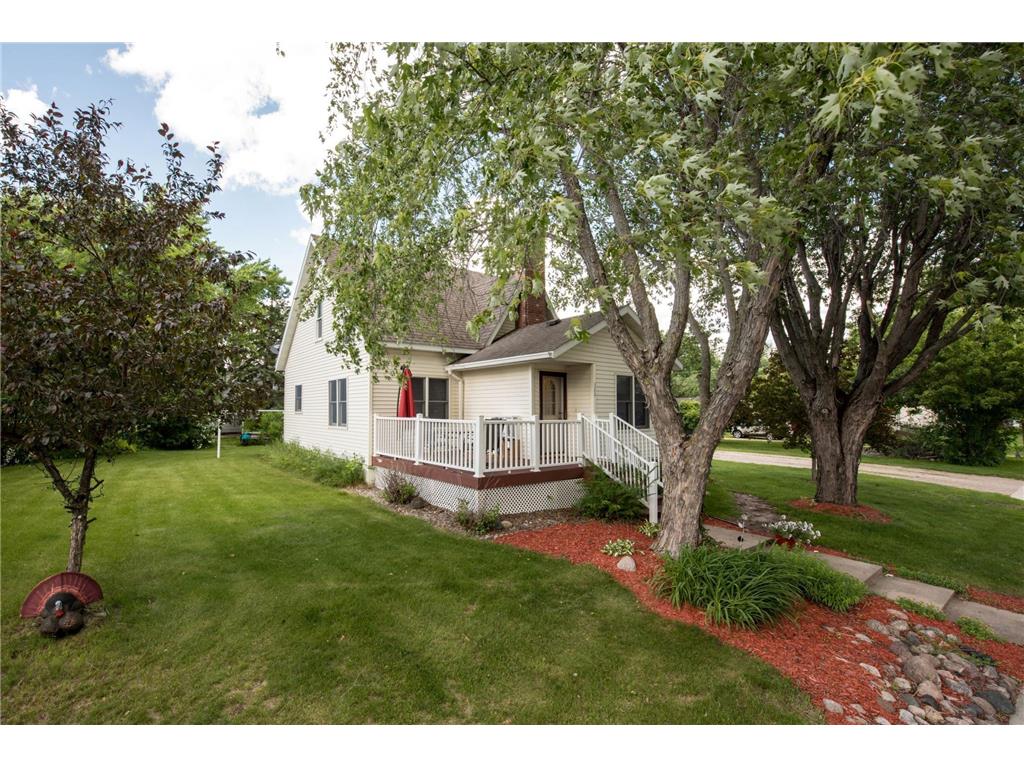 320 W Jackson Street, Parkers Prairie, MN, 56361 | MLS: 6549002 | Edina ...