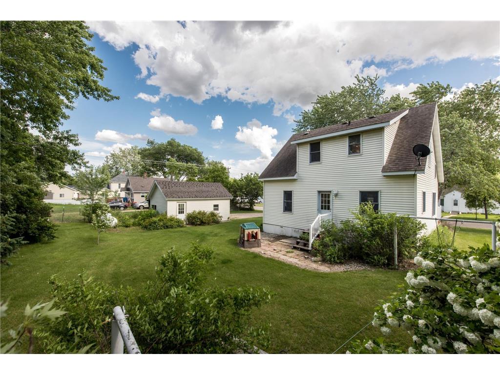 320 W Jackson Street, Parkers Prairie, MN, 56361 | MLS: 6549002 | Edina ...
