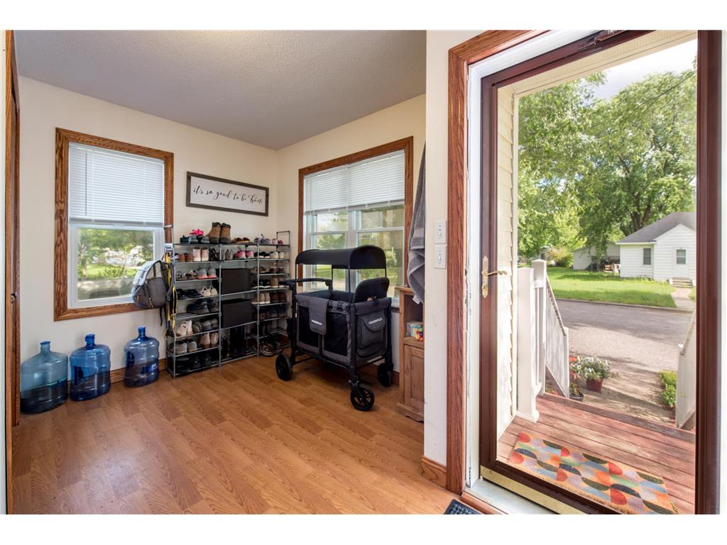 320 W Jackson Street, Parkers Prairie, MN, 56361 | MLS: 6549002 | Edina ...