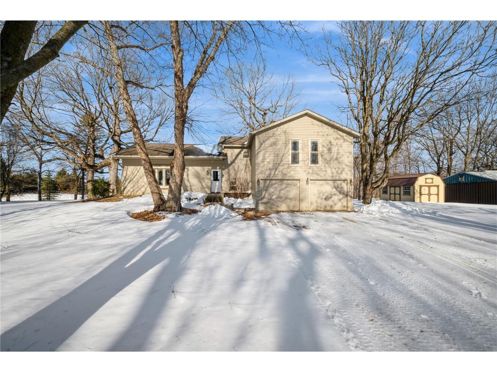 32045 Sanborn Drive, Montgomery, MN, 56069 | MLS: 6681438 | Edina Realty