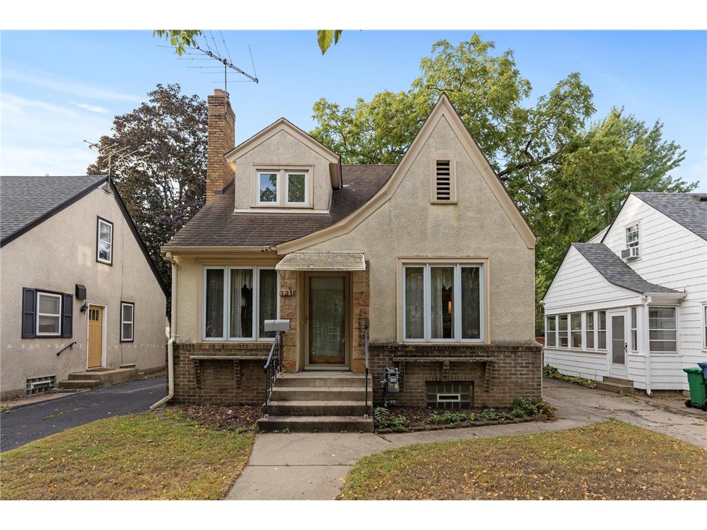 3211 E 53rd Street, Minneapolis, MN, 55417 | MLS: 6605303 | Edina Realty